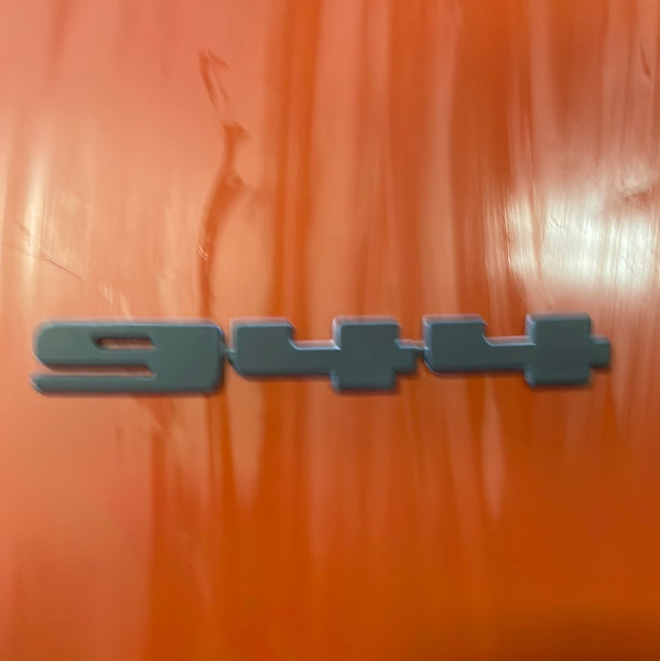 944 rear emblem – Plyhammer's Parts